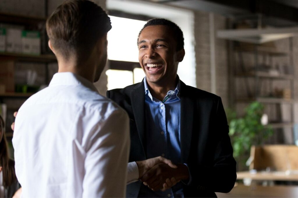 6 Steps To Praising Employees For A Job Well Done - Debra Benton